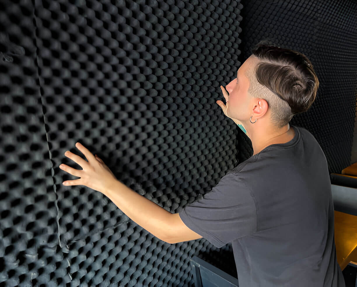 How to Soundproof a Room for Maximum Privacy - Urban Heavenly